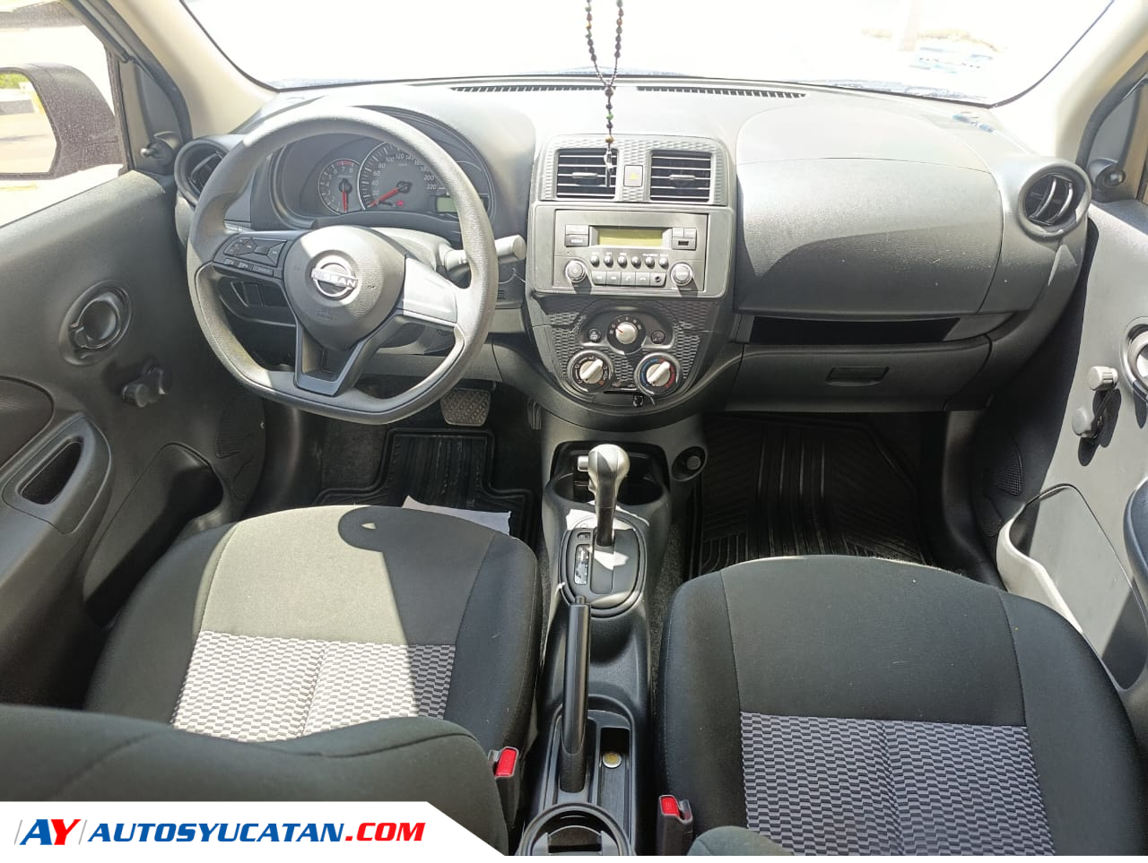 Nissan March Sense TA 2023 – AutosYucatan.com