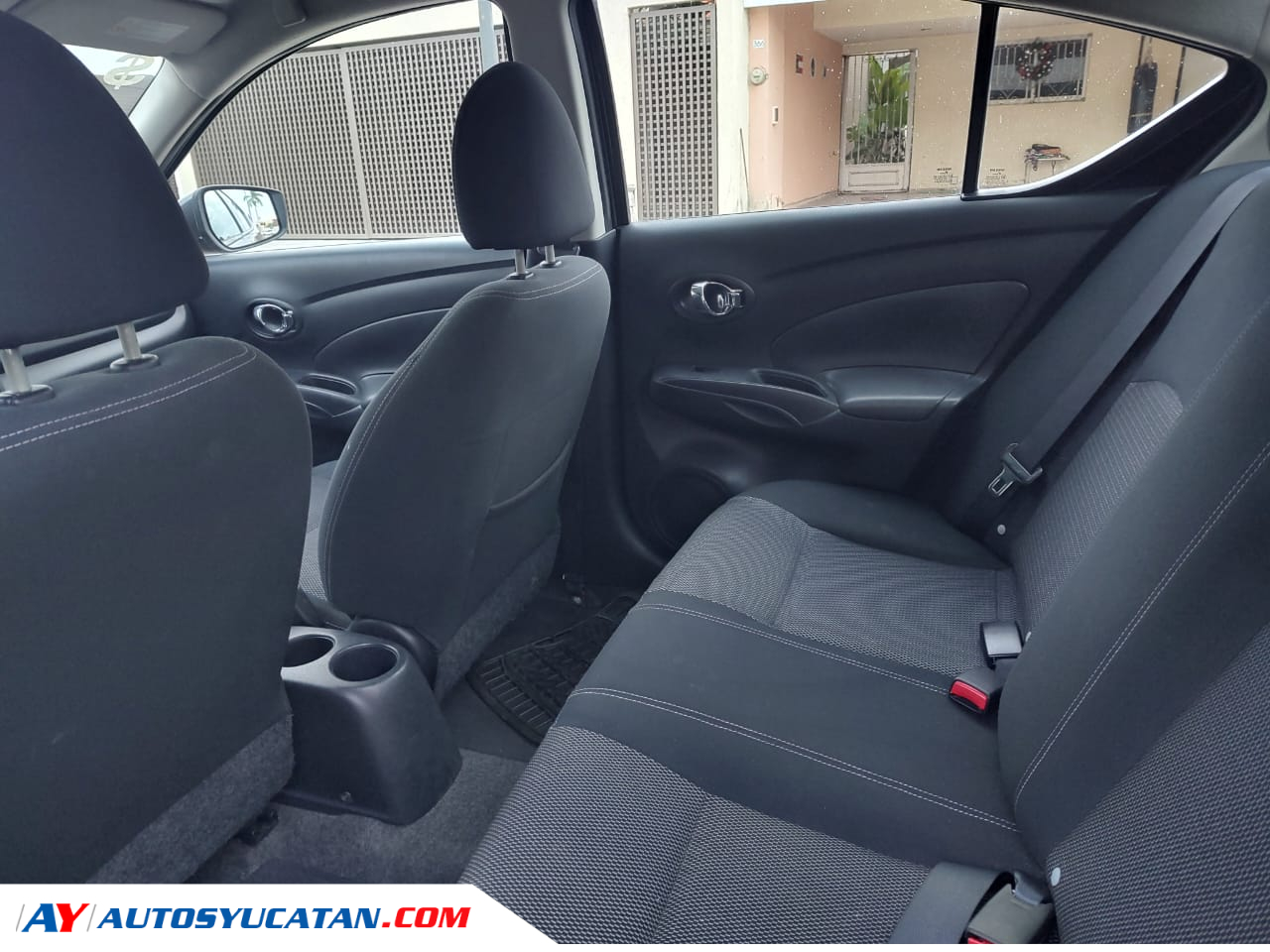 Nissan Versa Sense Estandar 2015 – AutosYucatan.com