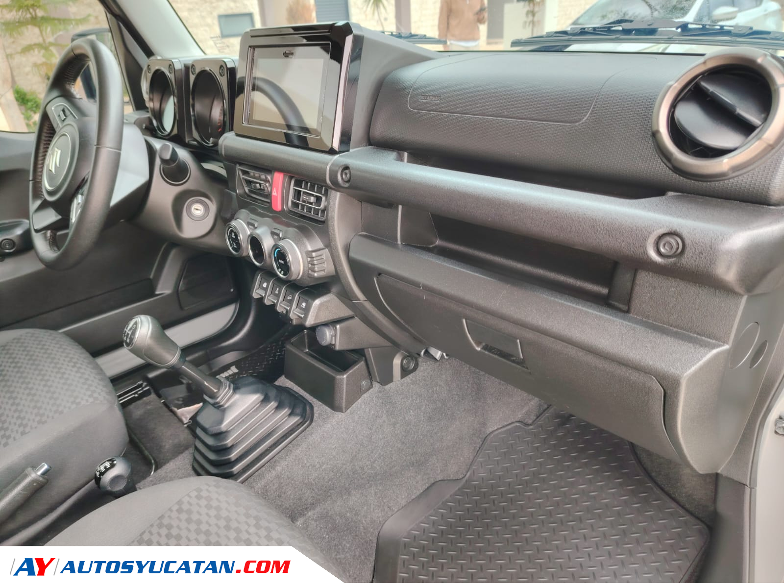 Suzuki Jimny GLX 3 Puertas TM 2024 – AutosYucatan.com